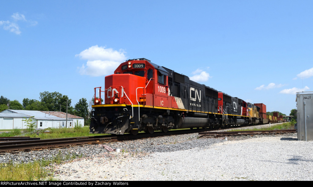 IC 1009 1008 UP 4852